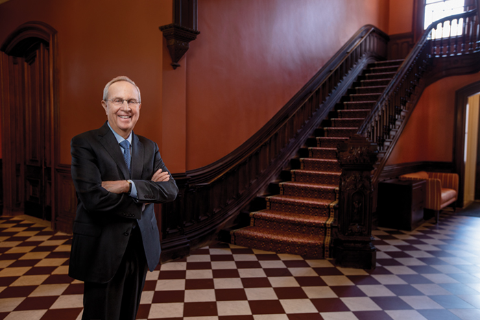The road to Woodbridge Hall | Features | Yale Alumni Magazine