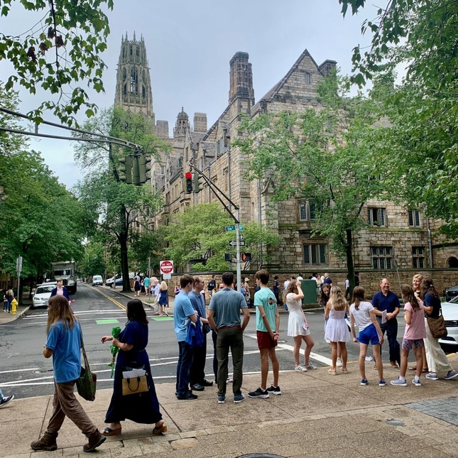 Welcome, Class of 2028 | Daily Snap | Yale Alumni Magazine